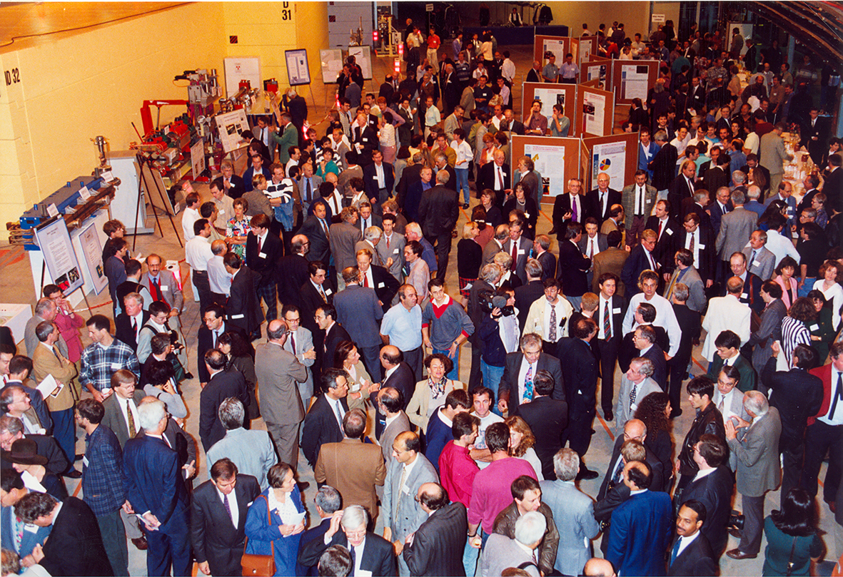 20 years ago today experiments on ESRF’s first ever user schedule began